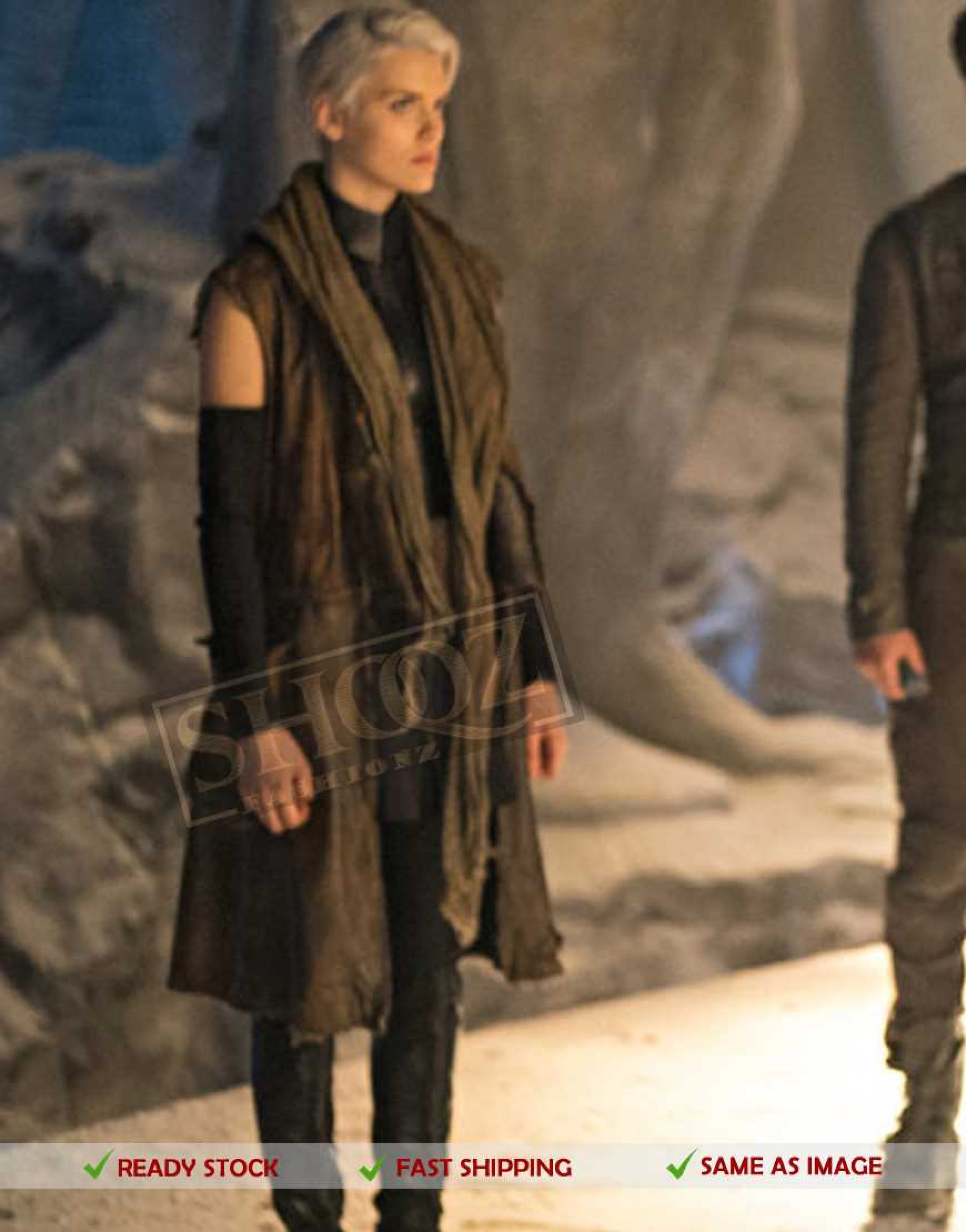 50% off Krypton Wallis Day Scarf and Costume